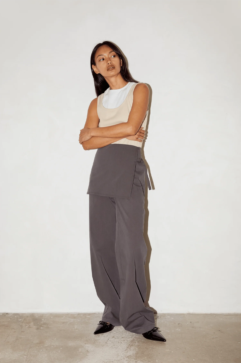 Commonplace Essentials Fifi Layered Trouser - Taupe – CHAPMANSTORE.CO.NZ